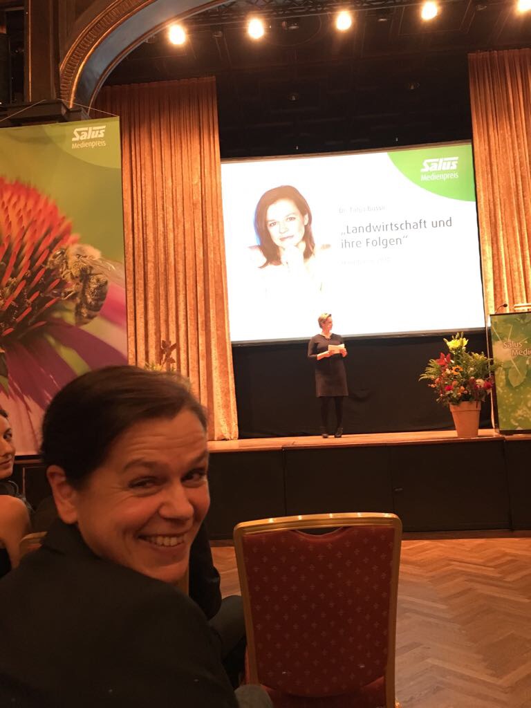 Dr. Tanja Busse Gewonnen! Den Salus Medienpreis 2017! - Dr. Tanja Busse