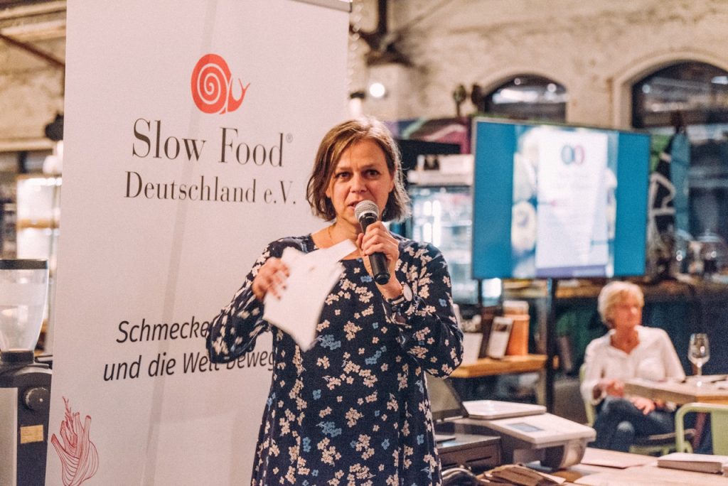 Dr. Tanja Busse Moderatorin - Dr. Tanja Busse