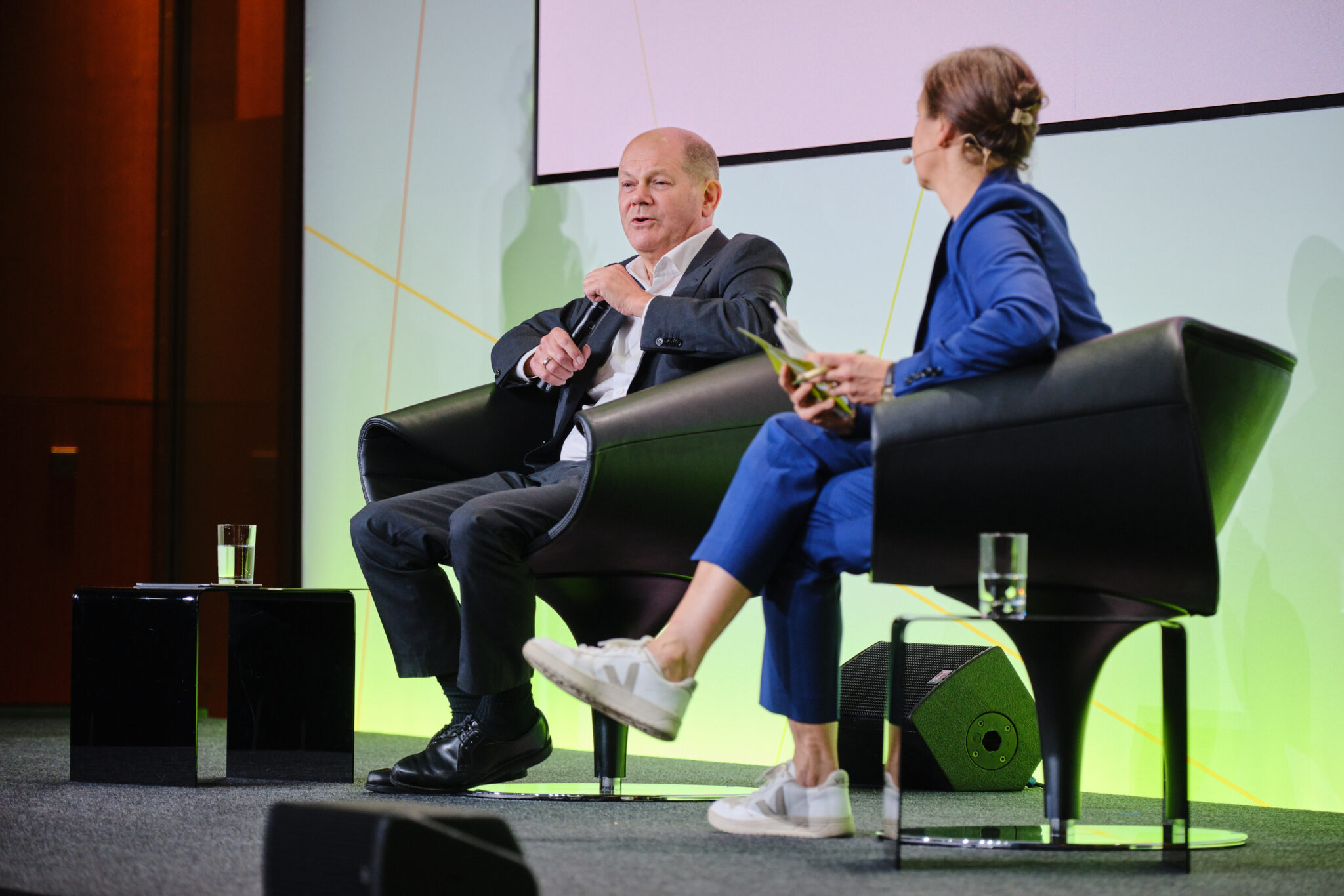 Dr. Tanja Busse Moderatorin - Dr. Tanja Busse